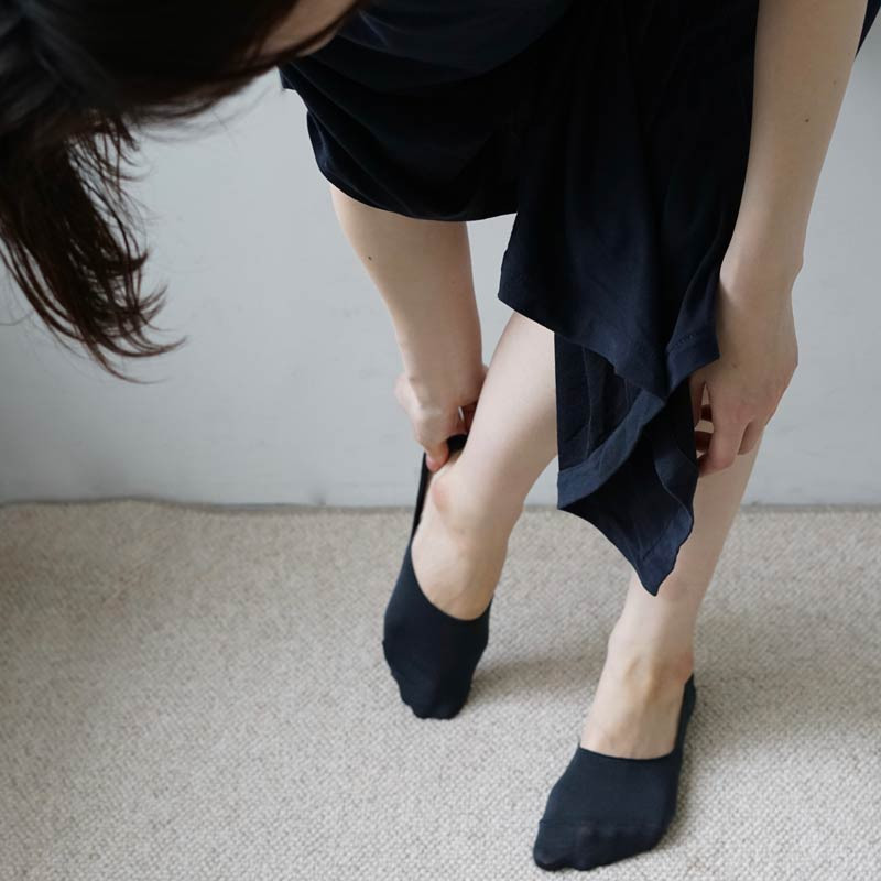 Hakne Silk No Show Socks